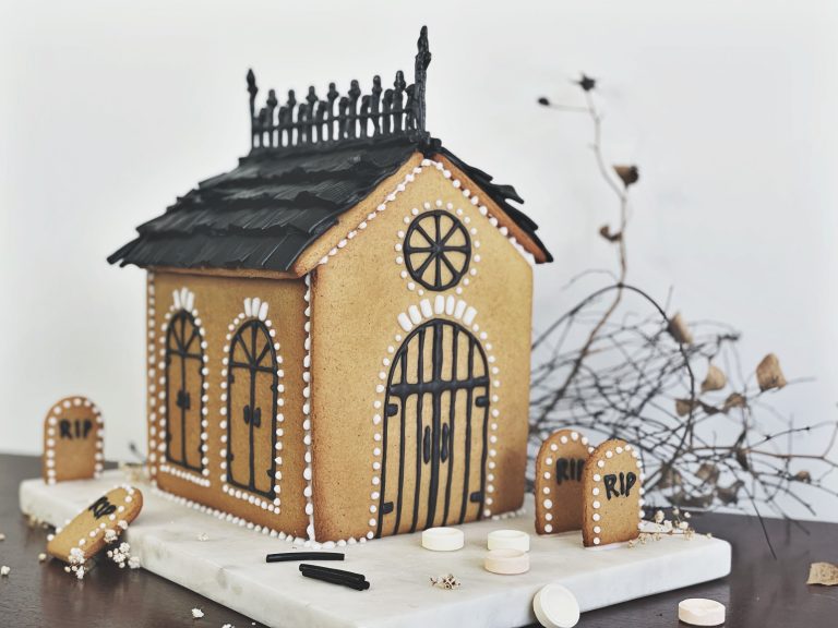 Halloween Gingerbread House
